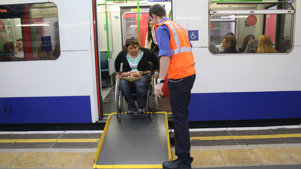 Paralympic legacy set for London tube stations – Channel 4 News