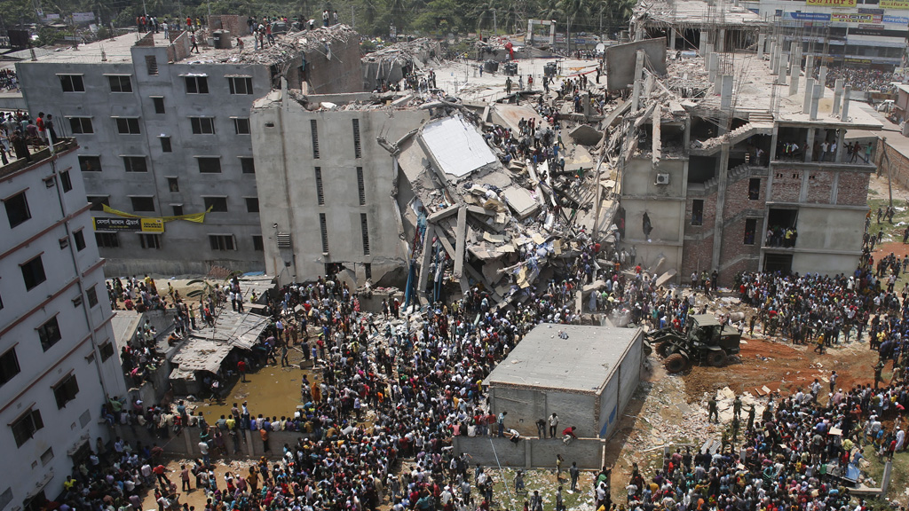 Collapsed Bangladeshi factory supplies Primark, 96 dead – Channel 4 News